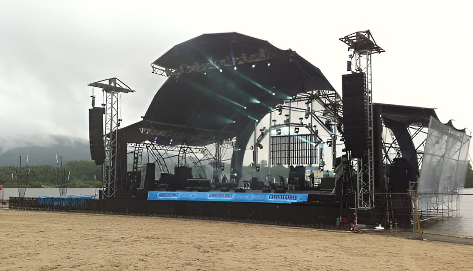 ON STAGE, megascènes avec couvertures